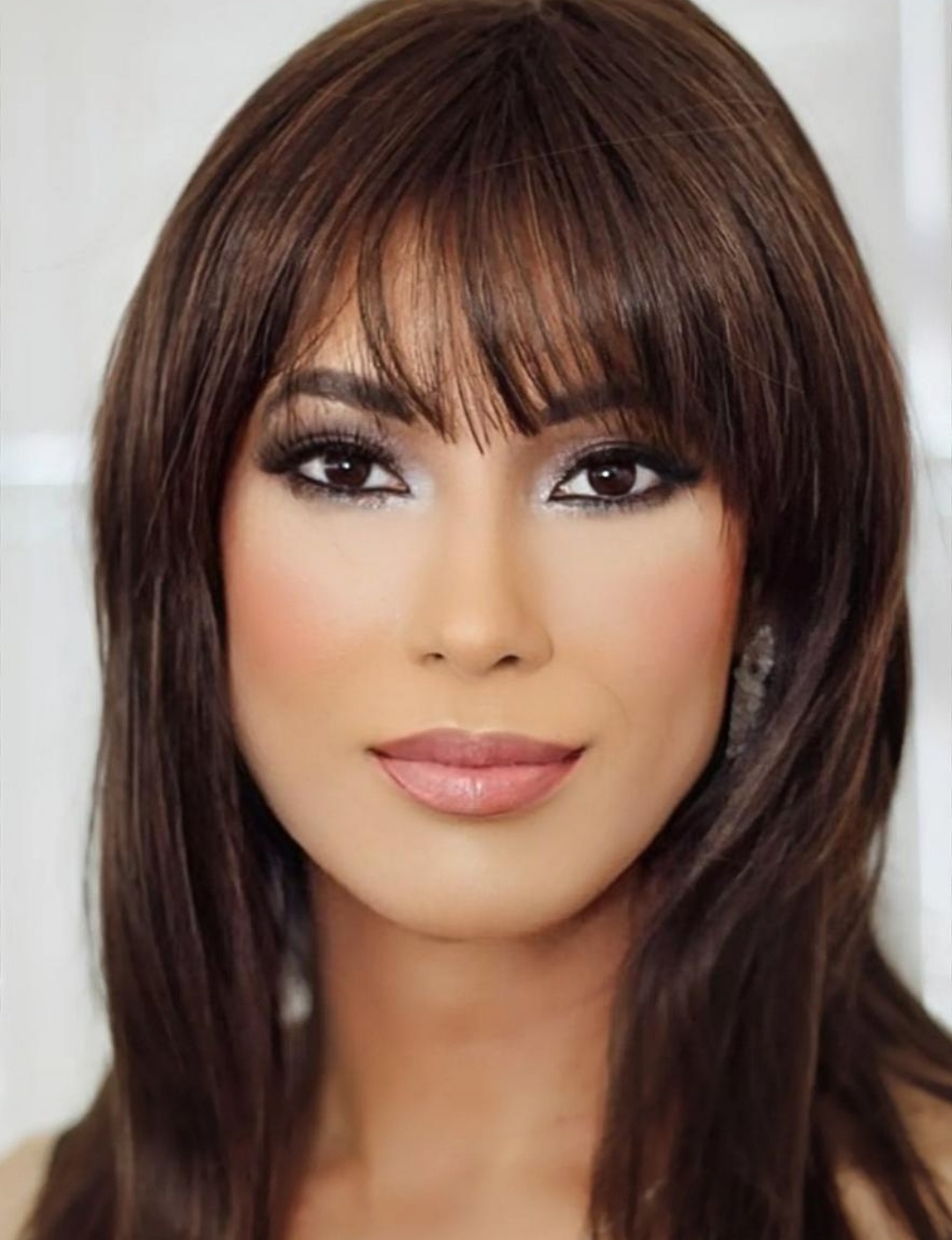 The Sexy Femininity of Jennifer Lunden – CD Girls